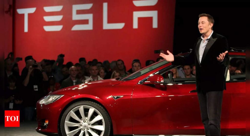 Elon Musk, his mother and other family members pay full price for a ...